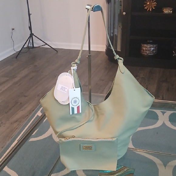 cuir veritable | Bags | Cuir Veritable Italian Leather Sage Womens Hobo ...